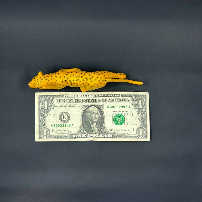 Leopard Figurine Plastic Leopard Vintage Leopard Figurine - Etsy