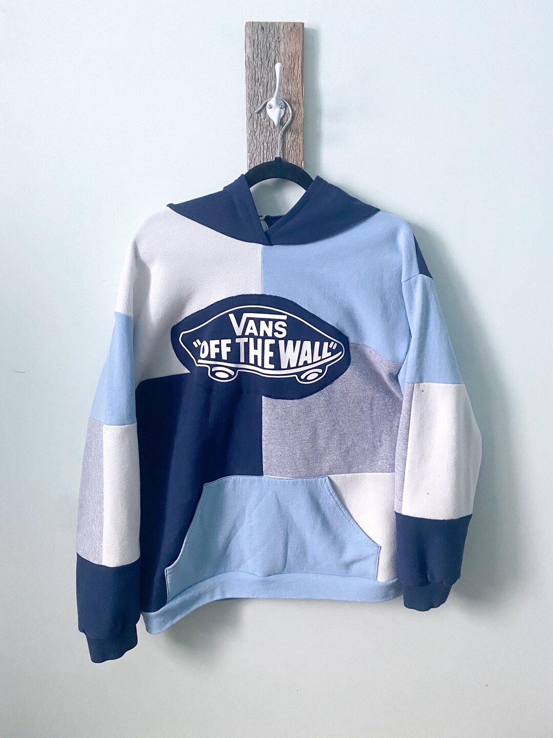 Pull upcyclé/ sweat à capuche patchwork/ sweat à capuche retravaillé ...