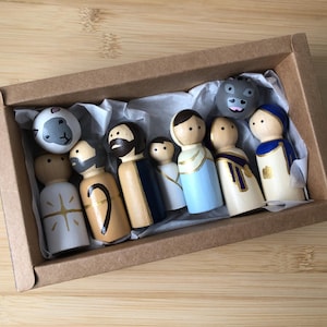 Wooden Peg Nativity | Hand Painted 9 Piece Nativity Set | Christmas ...