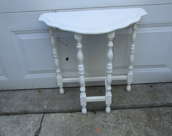 Half Moon Side Pie Crust Table Vintage Wood Spindle End Stand - Etsy