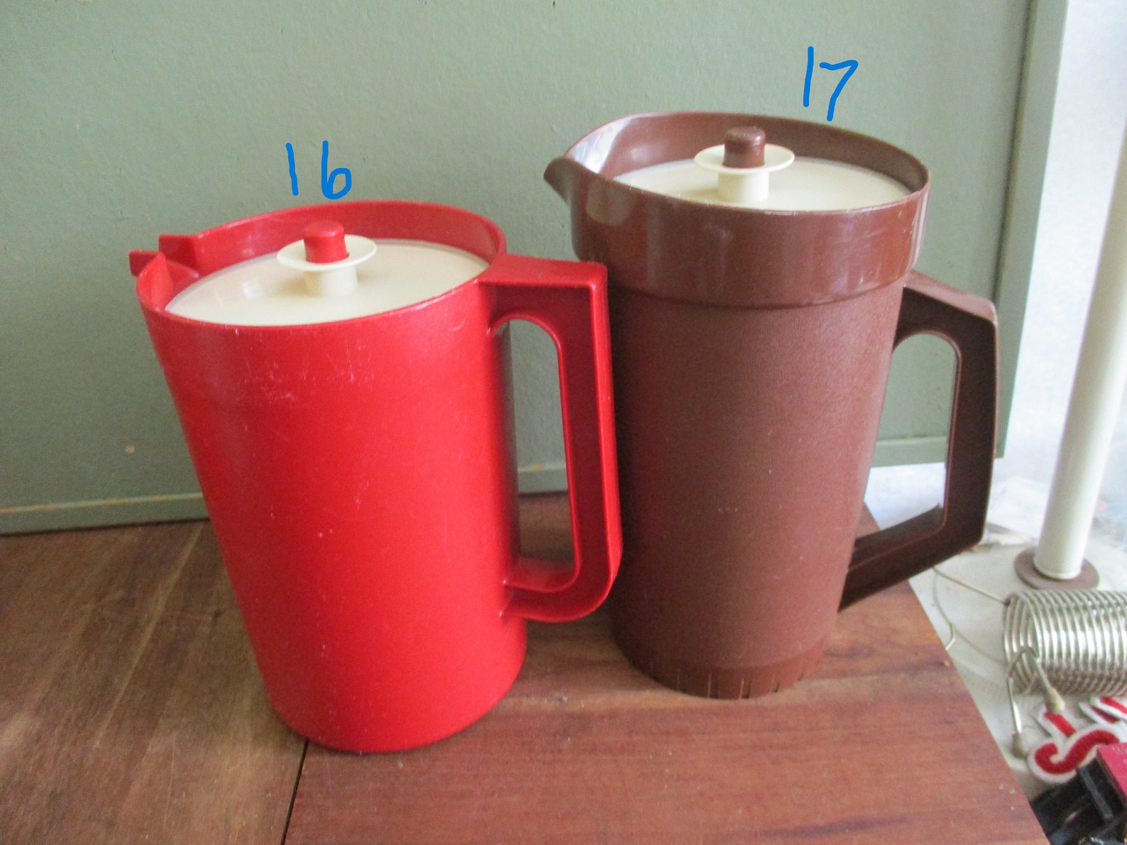 Tupperware Pitcher Push Button Vintage CHOICE 1 or 2 Quart - Etsy