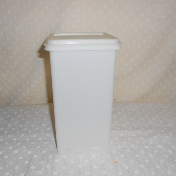 Tupperware Saltine Cracker Keeper - Etsy