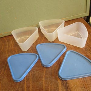 Tupperware Pie Wedge Triangle Containers Set of 4 With Lids Vintage - Etsy