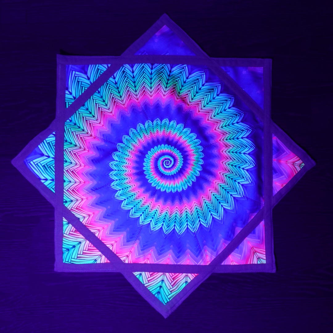 Flowstar UV Glow Flow Star Spinning Cloth Easy to Rotate Juggling Dapo ...
