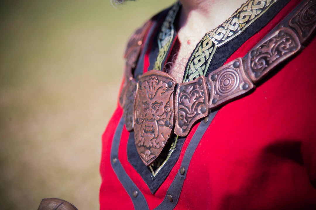 Leather Medieval Collar: TREEMAN - Etsy