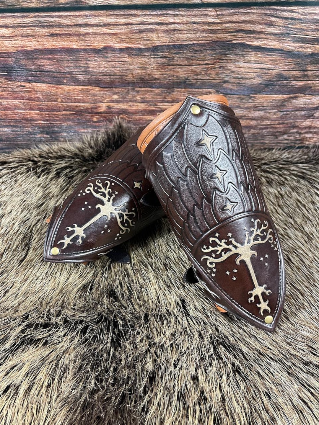 Handcrafted Leather Ranger Bracers: Larp, Cosplay Armor - Etsy