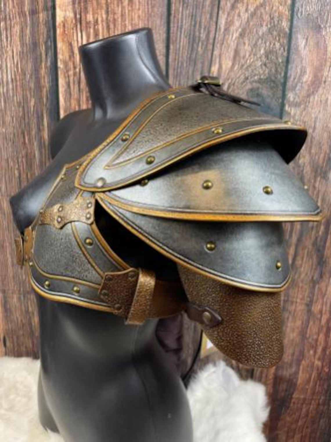 CASTALIA Leather Pauldron and Harness - Handcrafted Greek Style Armor ...
