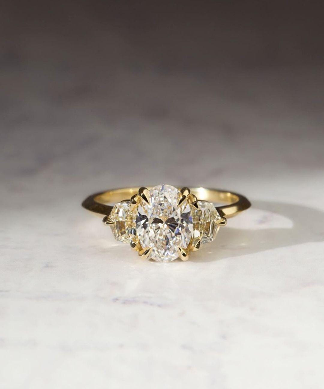 Three Stone Style Oval & Epaulette Cut Moissanite Engagement Ring for ...
