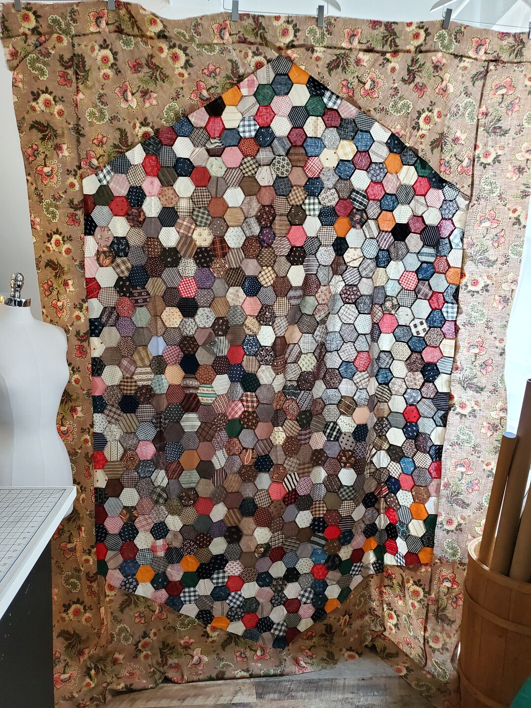 Amazing Antique Hexagon QUILT TOPPER, Handmade Patchwork Circa Late ...