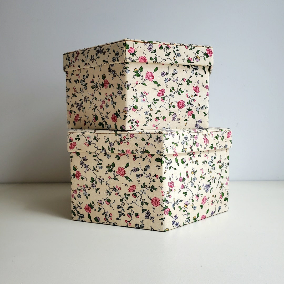 Pair Vintage 1980s Floral Hexagon NESTING BOXES, Cream Hexie Cotton ...