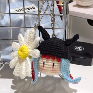 Crochet G Dragon Doll & Daisy Keychain | KPOP | Keychain | Gift - Etsy