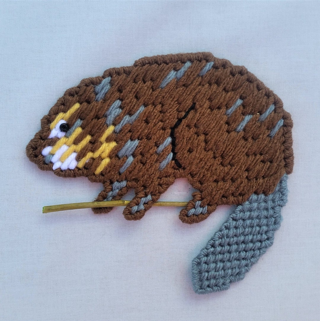 Plastic Canvas Beaver Magnet/beaver Magnet/animal Magnet/kitchen Magnet ...