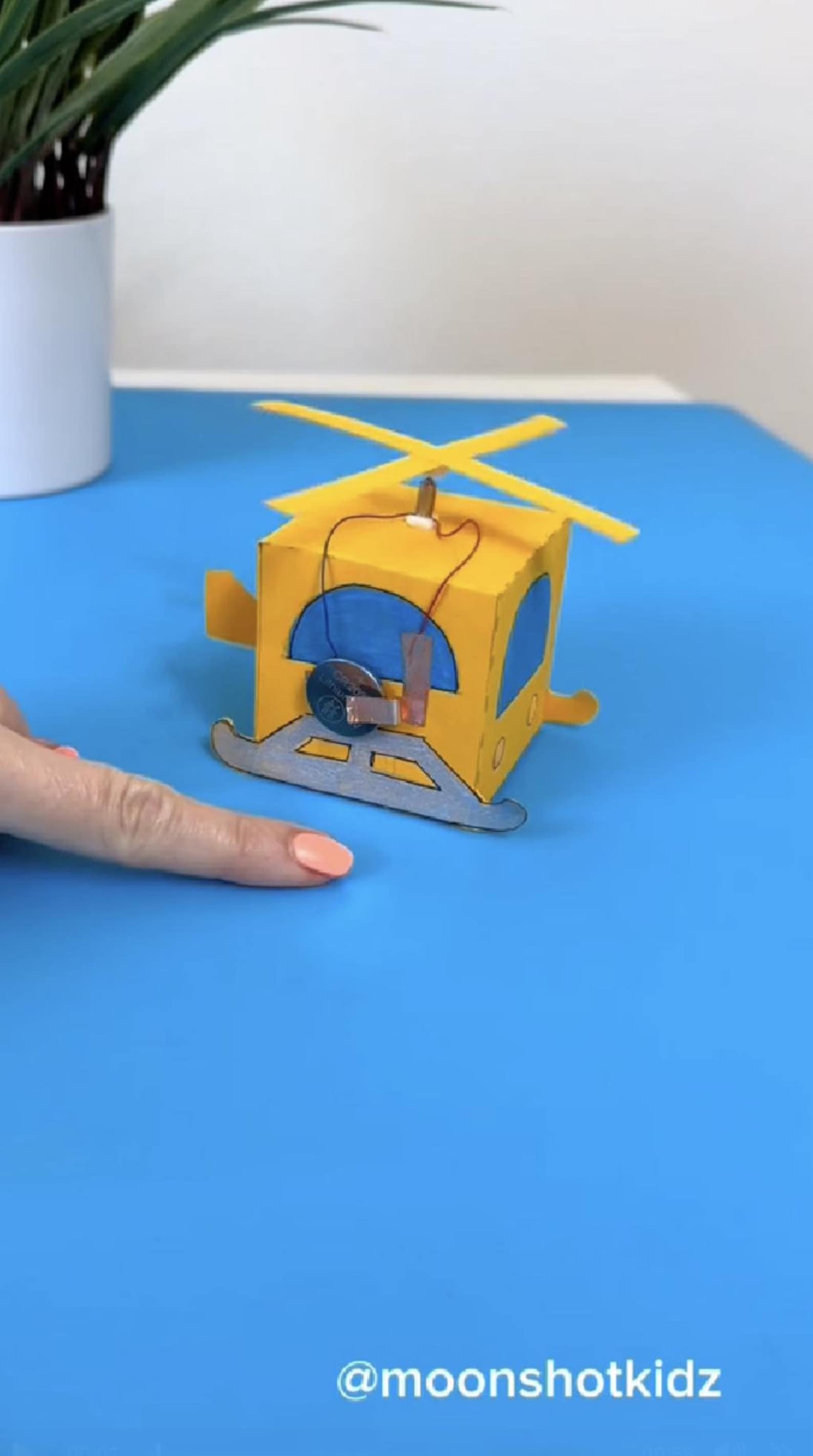 Moonshotkidz "paper Helicopter" Template & Instructions for Interactive ...