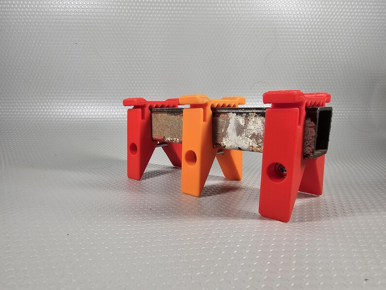 TRICKBUILT Scissor Lift Akrobin Hanging Bracket 6ct. - Etsy