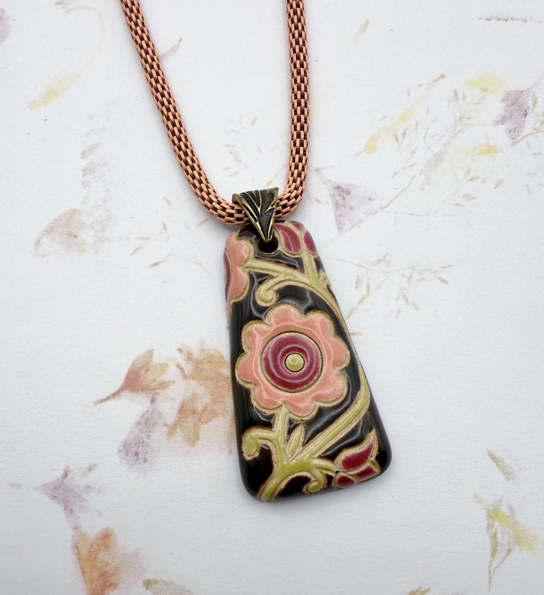 Vintage Lace Design Stoneware Pendant Necklace, Enameled Mesh Chain ...