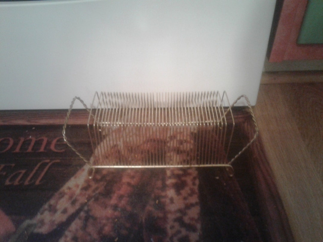 Vintage Gold Metal Record Holder / 45 Record Rack / Gold Metal - Etsy
