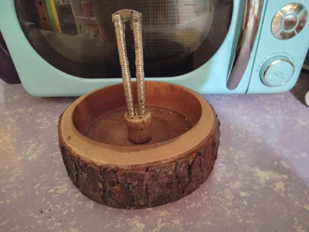 Real Wood Tree Bark Nut Bowl With Utensils / Round Wood Tree Bark Nut ...