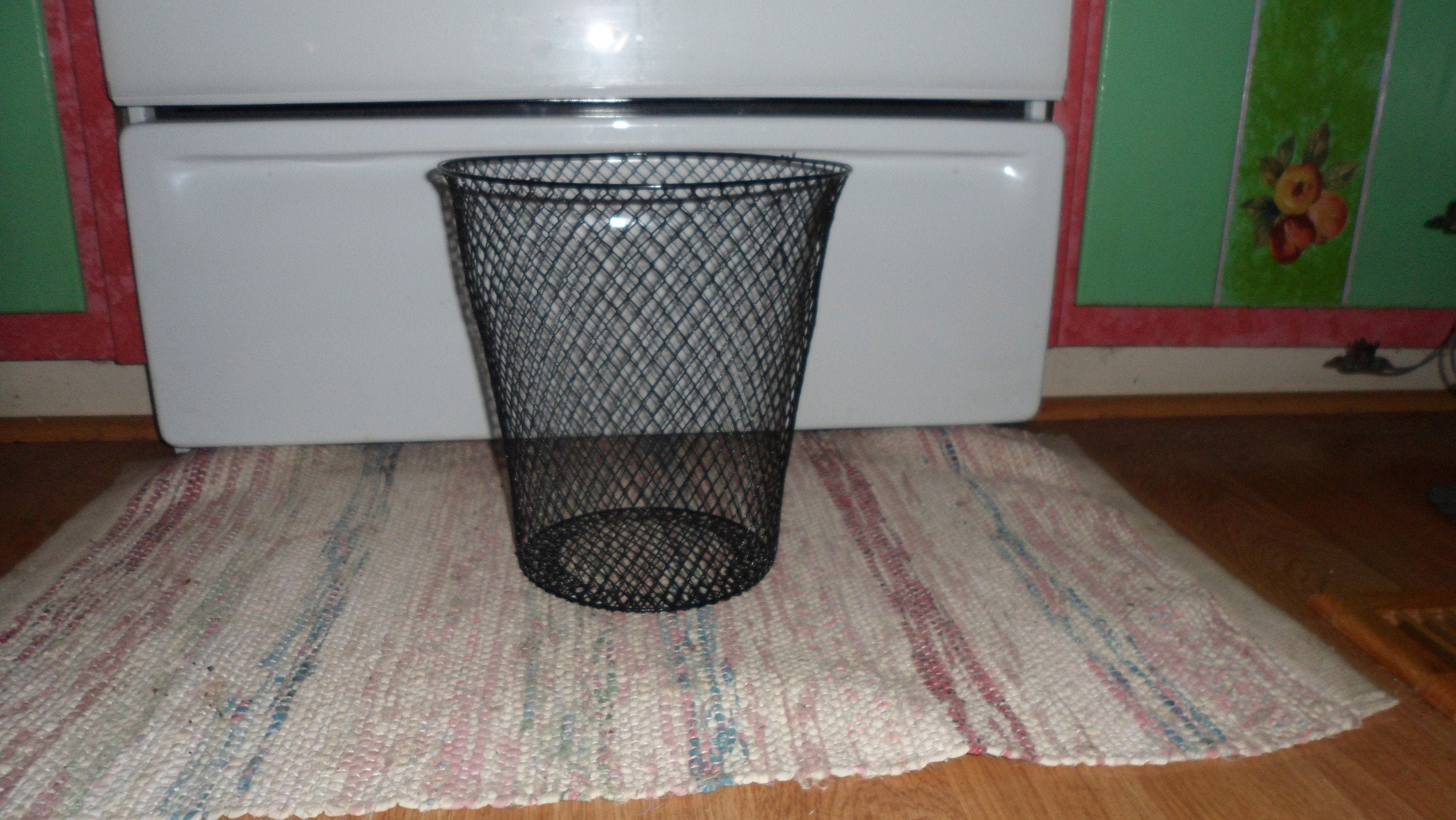 Decorative Wire Trash Can