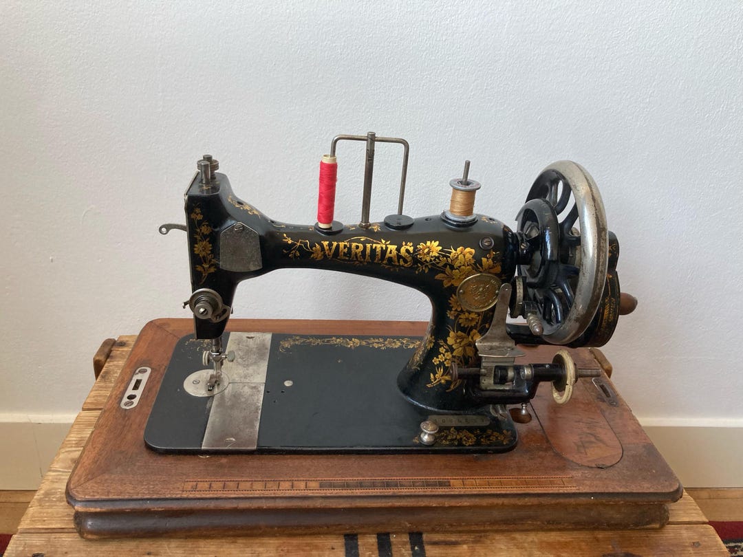 Antique 19th Century Veritas Sewing Machine – Clemens Müller Dresden ...