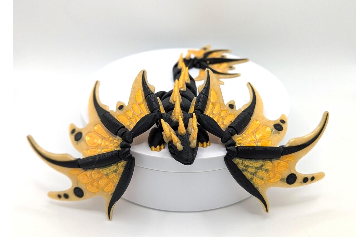 3D Printed Monarch Dragon With Articulating Wings - Etsy