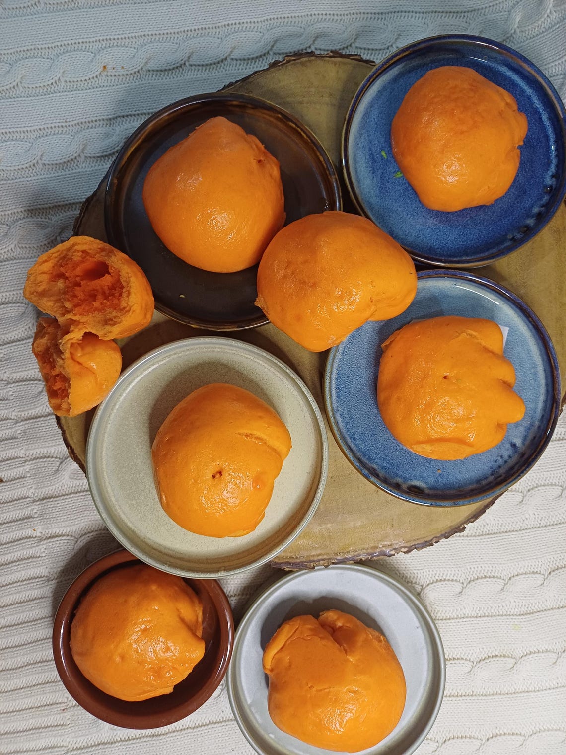 My Recipe "chinese Steamed Orange Custard Buns" Xa La Bao (sala Bao Som ...