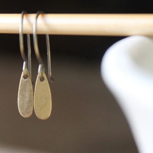 Breckenridge Tiny Antique Brass Paddle Drop Earrings on - Etsy