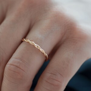 14K Diamond Twisted Wedding Ring: Minimalist Knot Promise Ring - Etsy