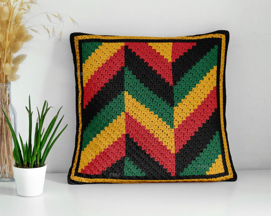 Chevron Pillow Mini-c2c CROCHET PATTERN | Bordered Cushion ...