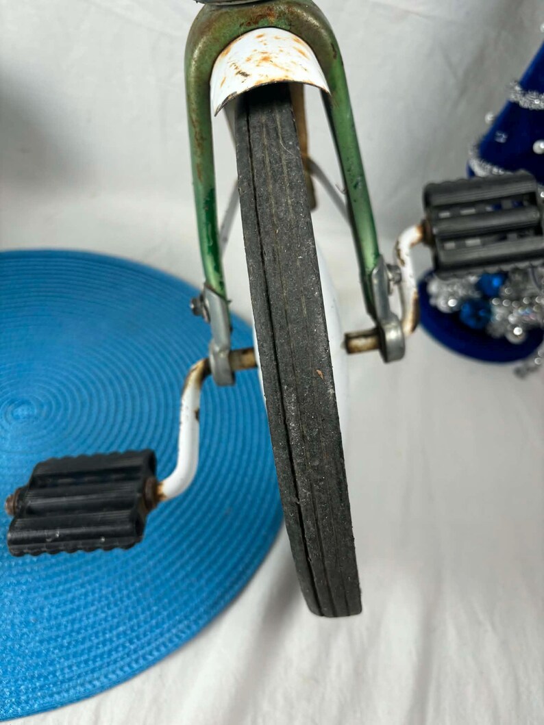 Vintage Optimist Robertson Tricycle From 1982 in Green and White Metal ...