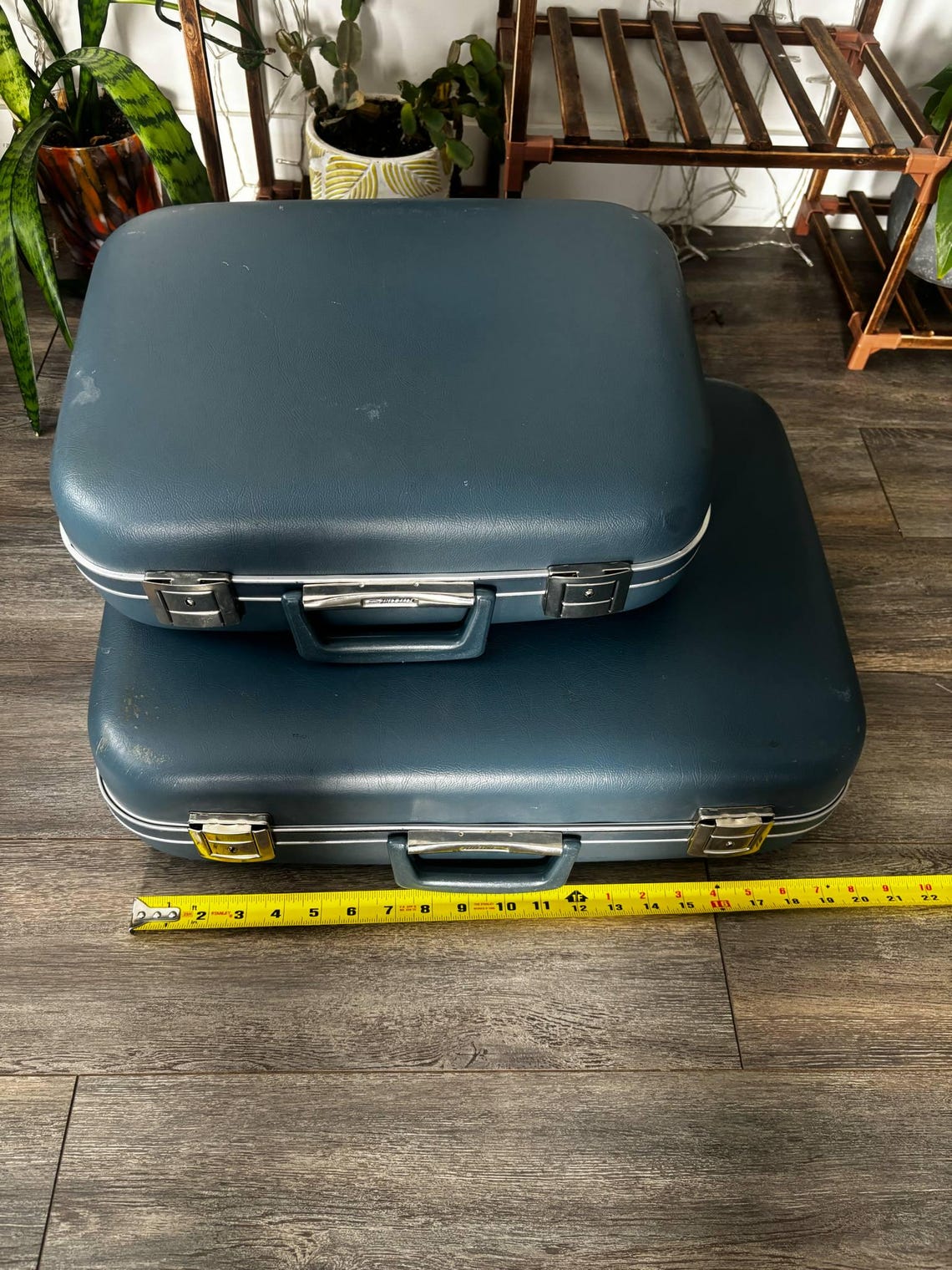 Set of 2 Vintage Samsonite Navy Blue Hard Shell Suitcases With Satin ...