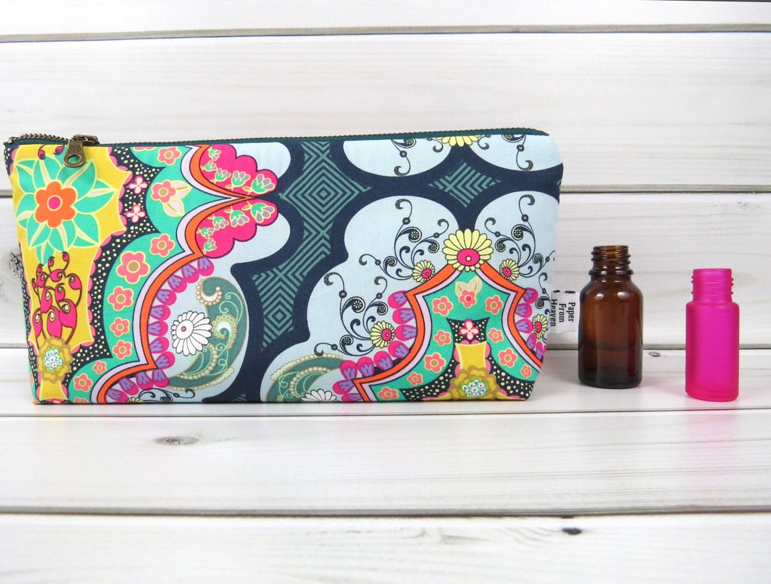 Essential Oil Bag CLASSIC Brit Boutique 14 Bottles Essential Oil Case ...