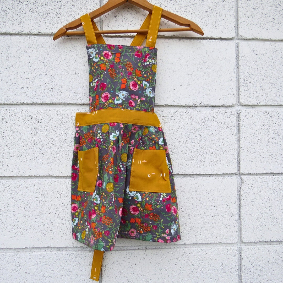 Girls Pinafore Adjustable Apron Kids Choose Your Size Tea Party Hostess ...