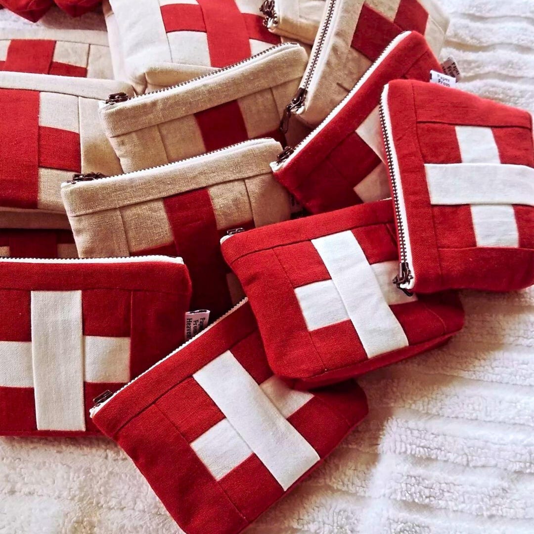 Travel First Aid Kit Compact Medical Pouch Portable First Aid Diaper ...