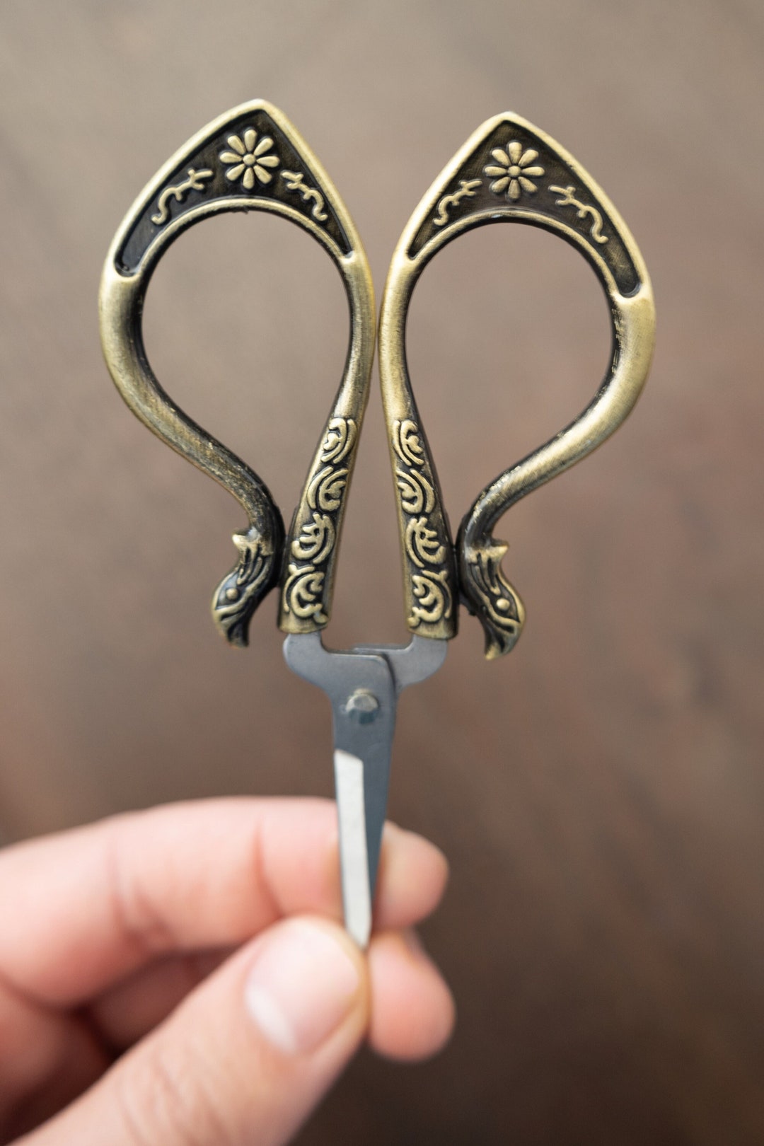 Daisy Garden Embroidery Scissors • Antique Gold or Copper Vintage Style ...