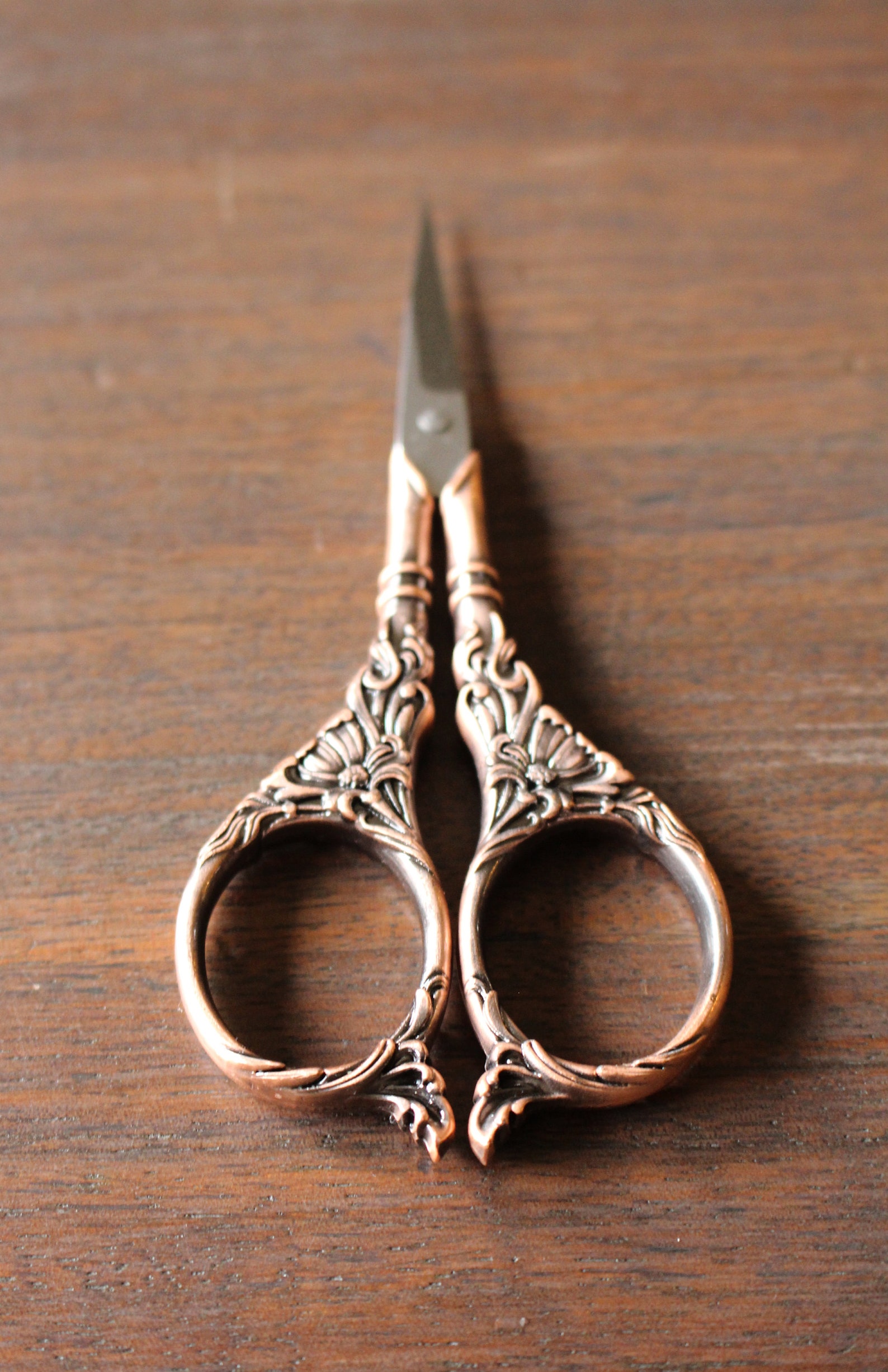 Botanical Garden Embroidery Scissors • Vintage Style Quilting Scissors ...