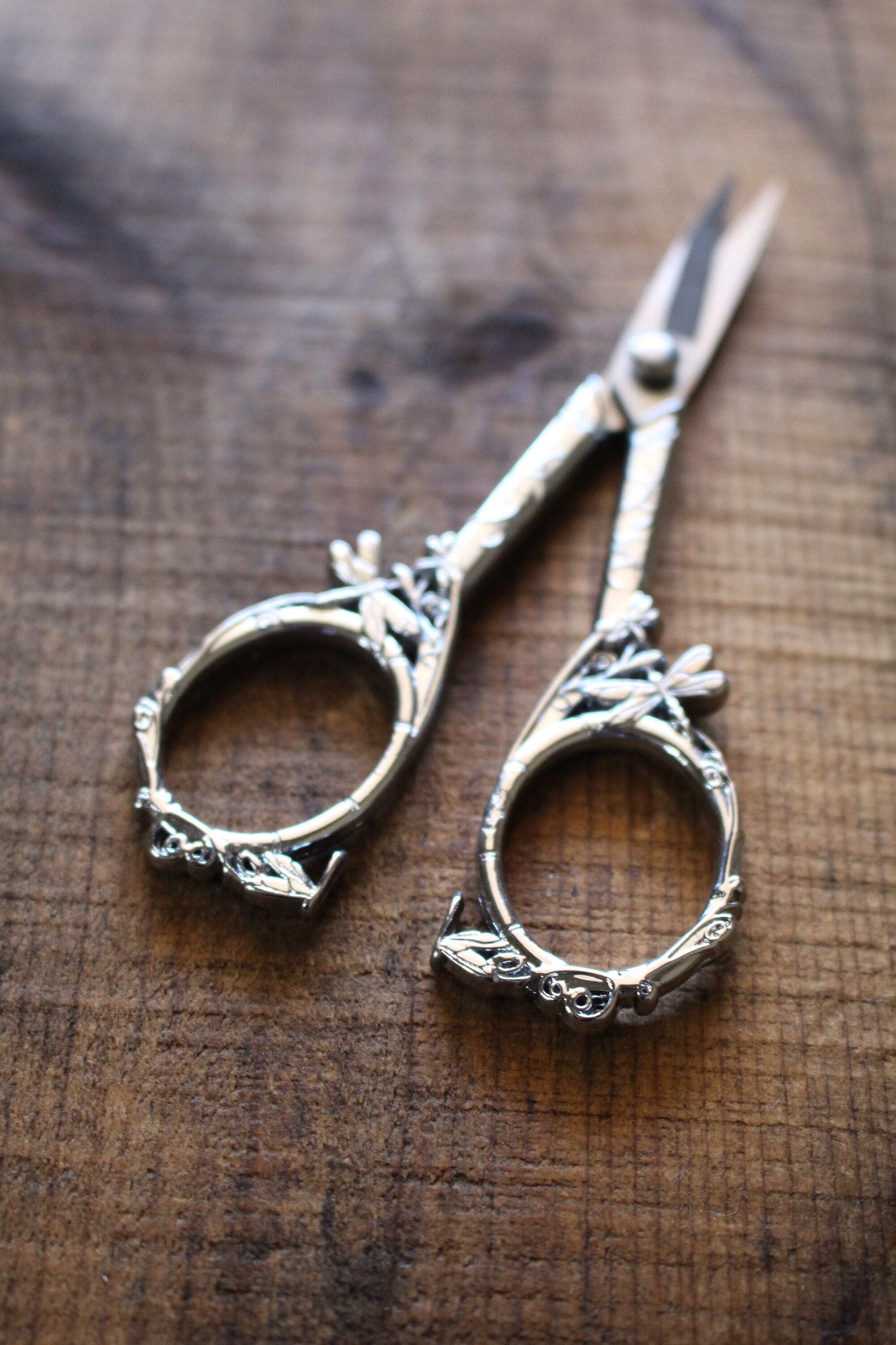 Dragonfly Embroidery Scissors Unique Garden Theme Quilting - Etsy