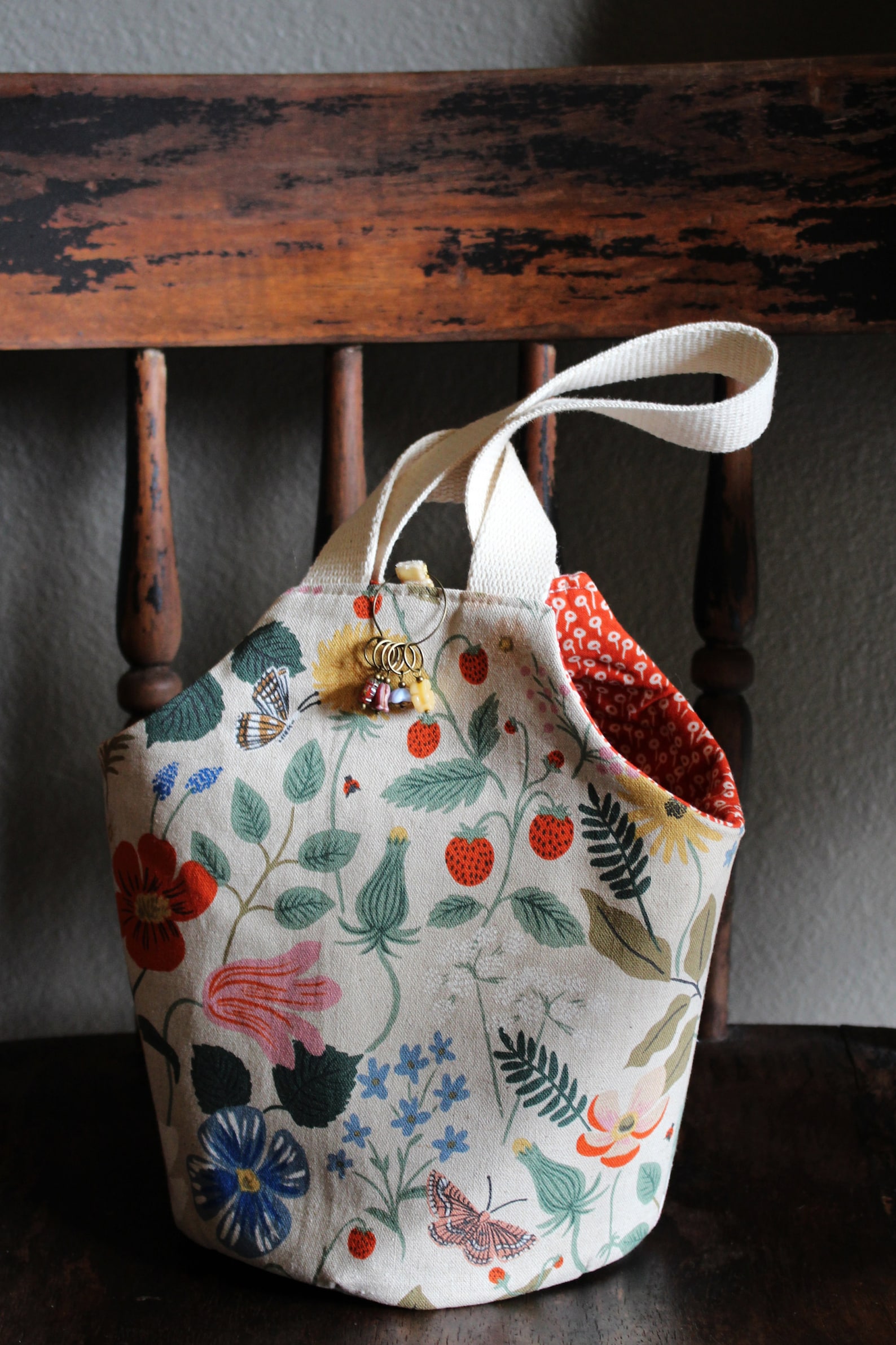 Take Along Tote Sewing DIY Kit and Pattern Reversible Tote Bag Sewing ...