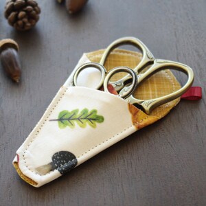 Squirrel Embroidery Scissors Cute Forest Animal Vintage Style Quilting ...