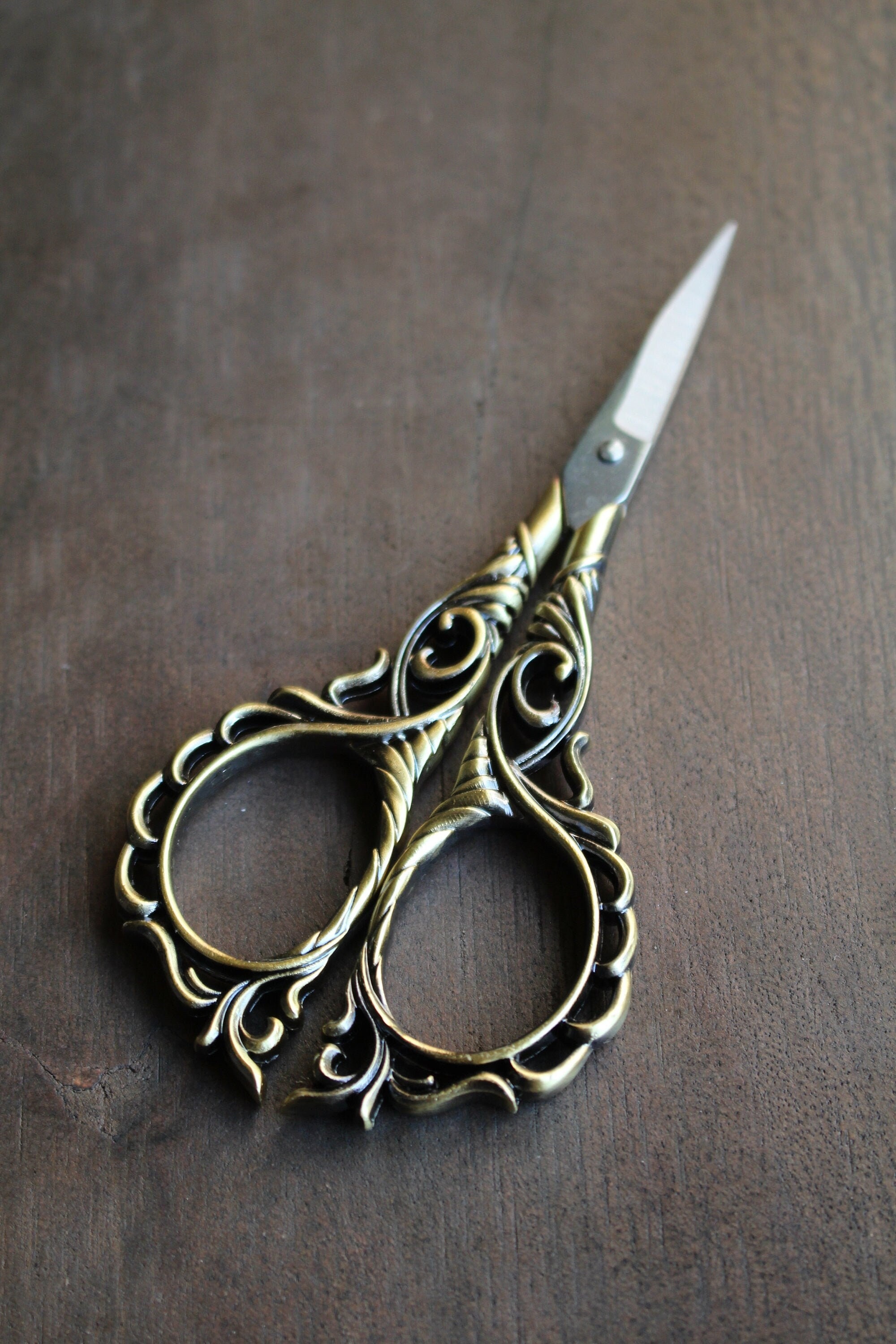 Entwined Embroidery Scissors • Ornate Vintage Style Quilting Scissors ...