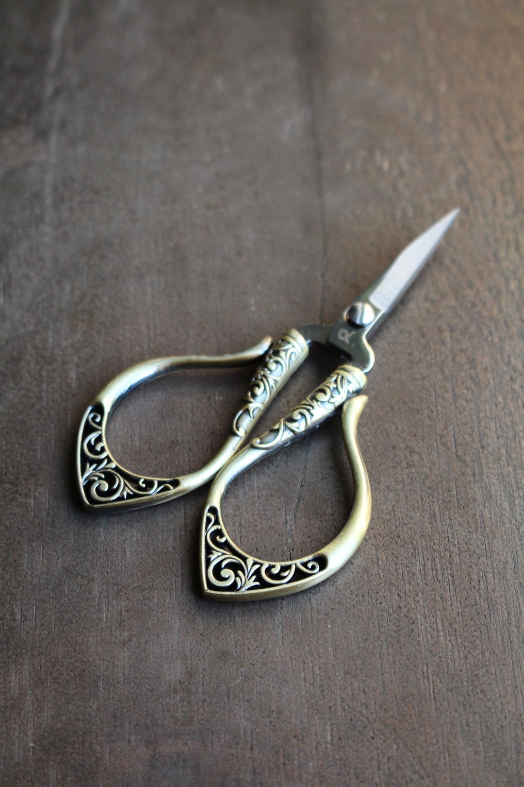 Secret Garden Embroidery Scissors • Ornate Vintage Style Quilting ...