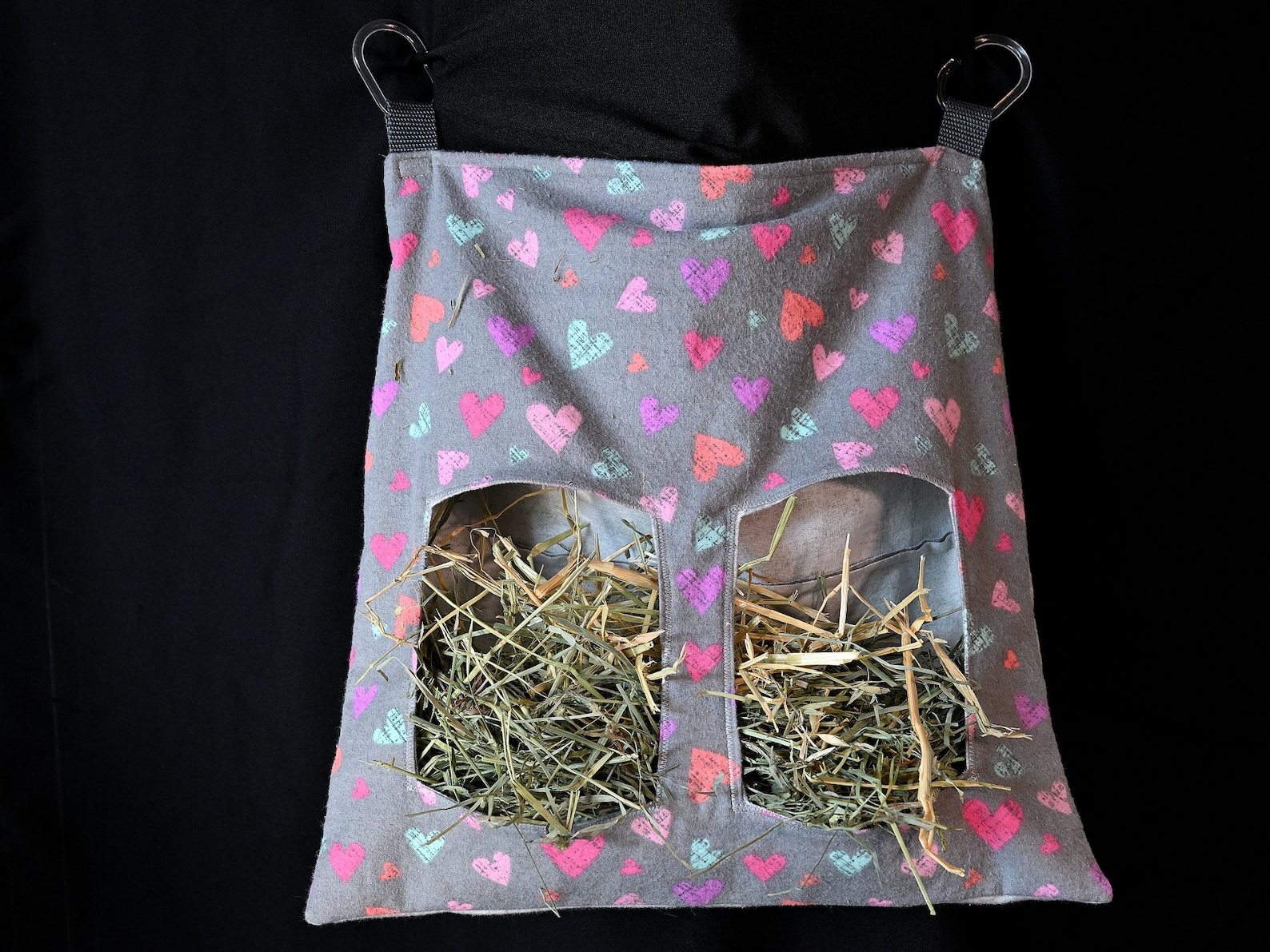 Bunny Rabbit Hay Feeder Bag, Small Pet Hanging Hay Container Storage ...