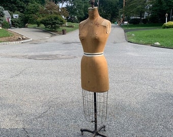 Wolf Dress Forms Form