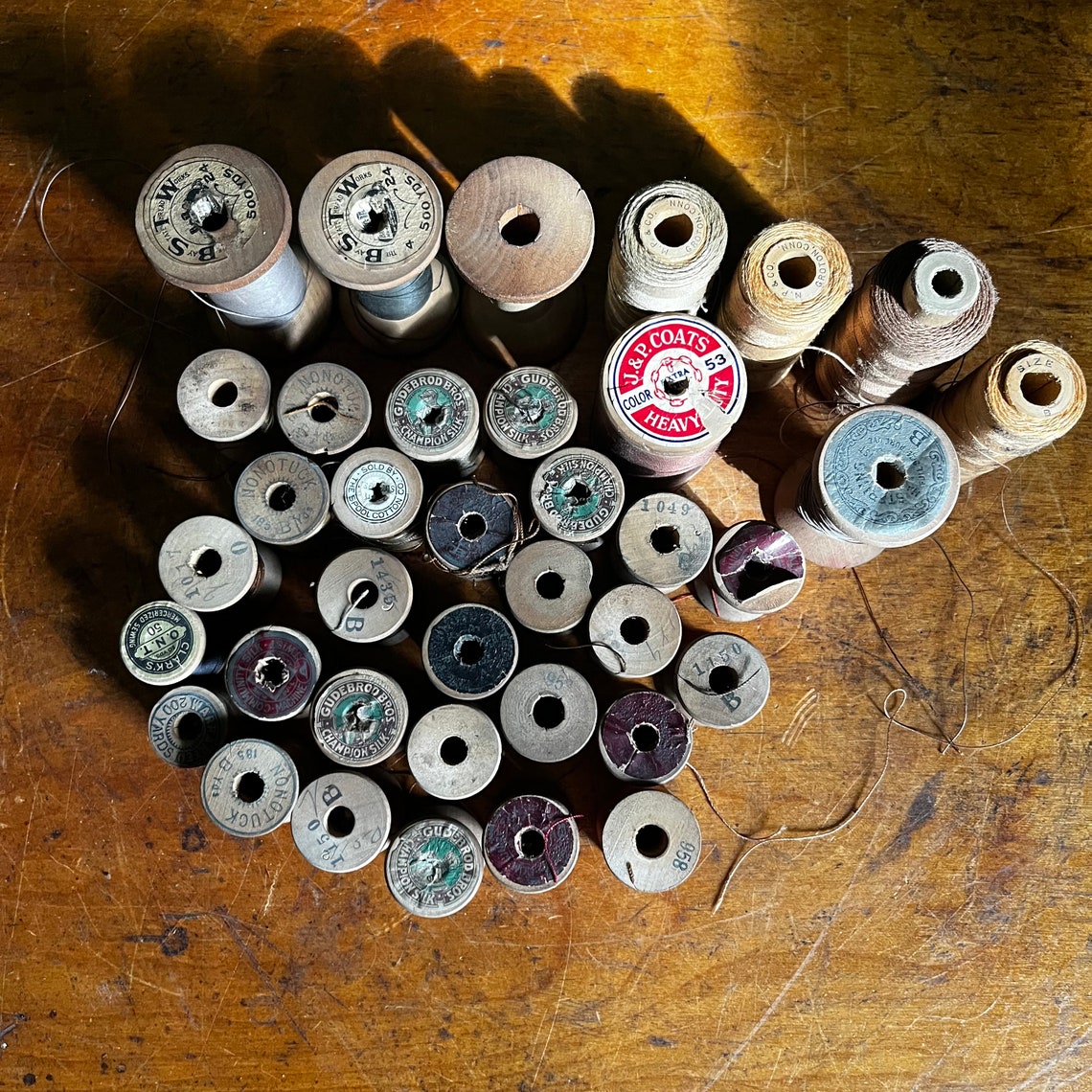 Huge Lot of Wooden Vintage Sewing Thread Spools. Over 35 - Etsy