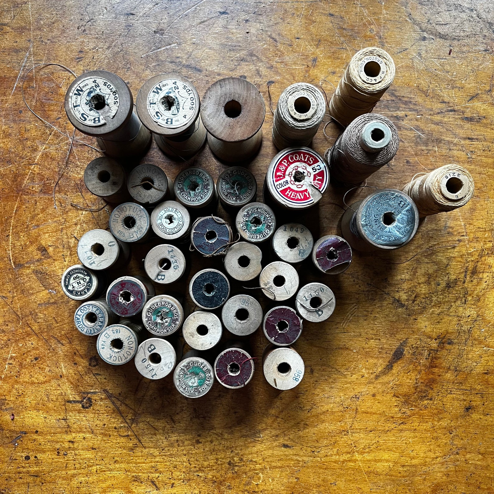 Huge Lot of Wooden Vintage Sewing Thread Spools. Over 35 - Etsy