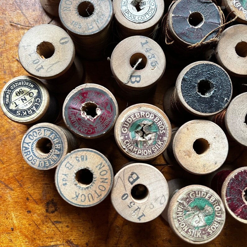 Huge Lot of Wooden Vintage Sewing Thread Spools. Over 35 - Etsy
