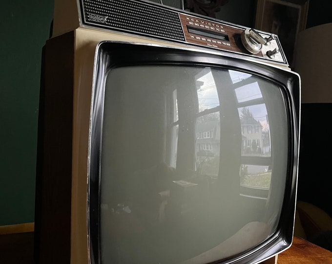 Vintage 1966 RCA Victor Portable Television 1960s TV No Plug Prop Only ...