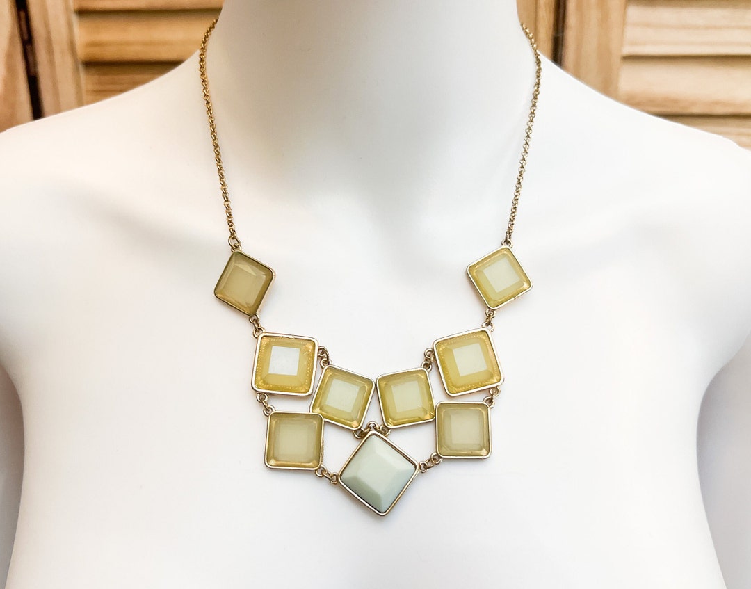Vintage Sage Green and Gold Toned Statement Necklace | Royaltycore ...