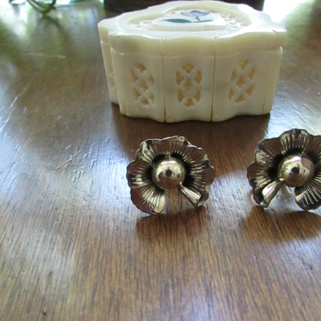 Flower Blossom Screw Back Sterling Silver Flower Earrings - Etsy