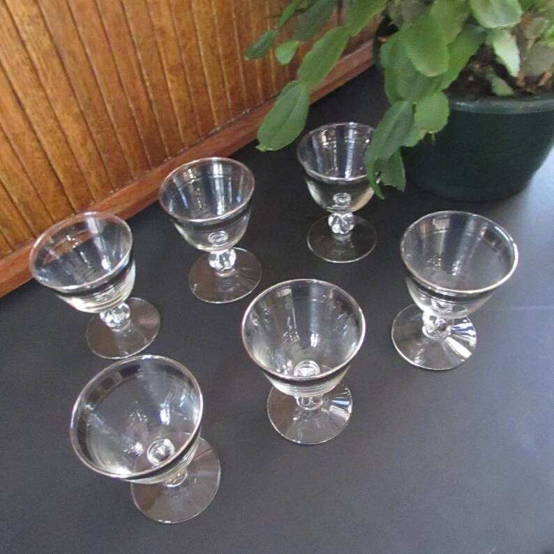 Short Crystal Wine Glasses With Gold Trimmed Border Set of 6 - Etsy