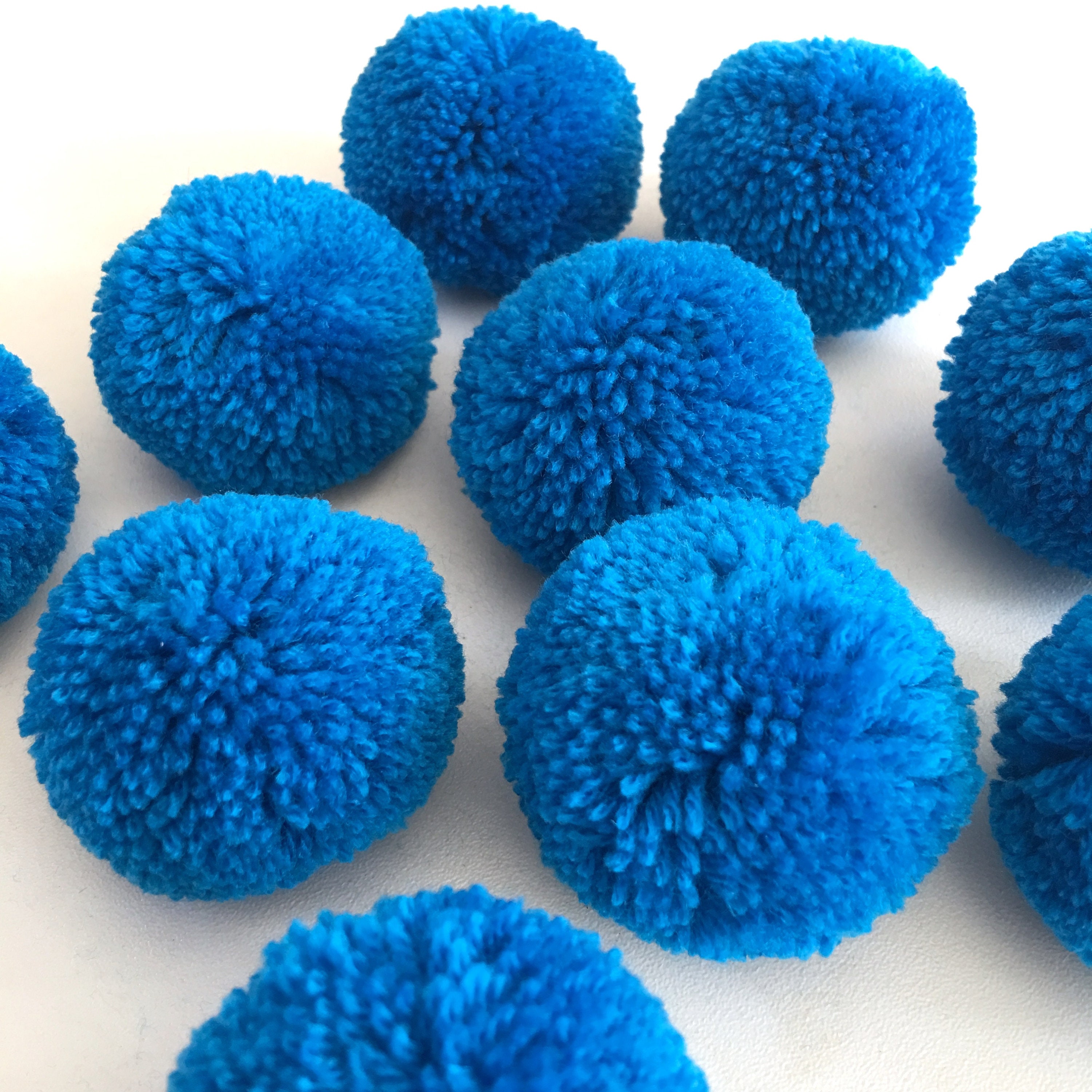 Ocean Blue Big Pom Pom 2 inches Boho Decor Party Decor yarn | Etsy